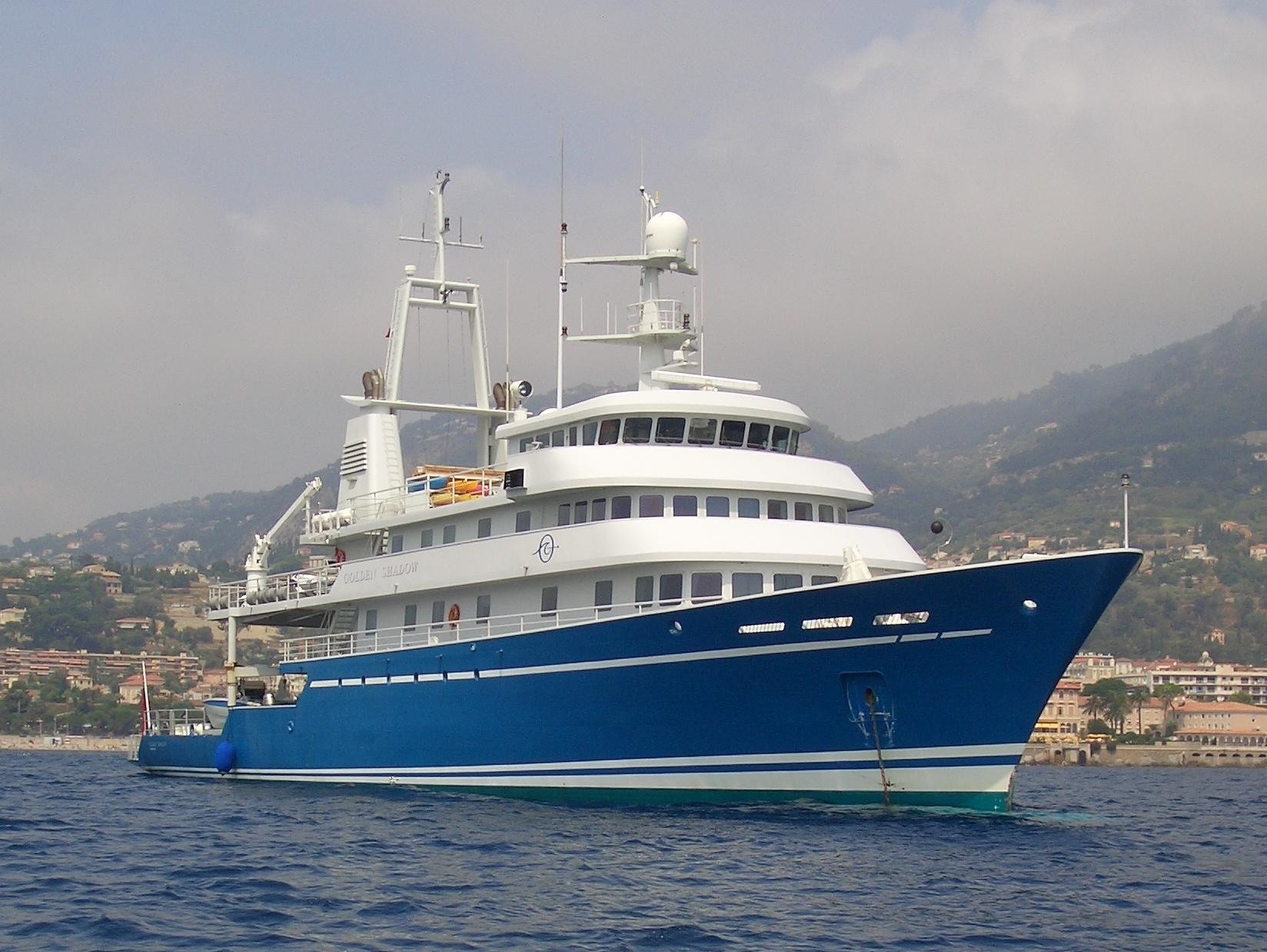 Yacht GOLDEN SHADOW, Campbell Shipyard | CHARTERWORLD Luxury Superyacht ...